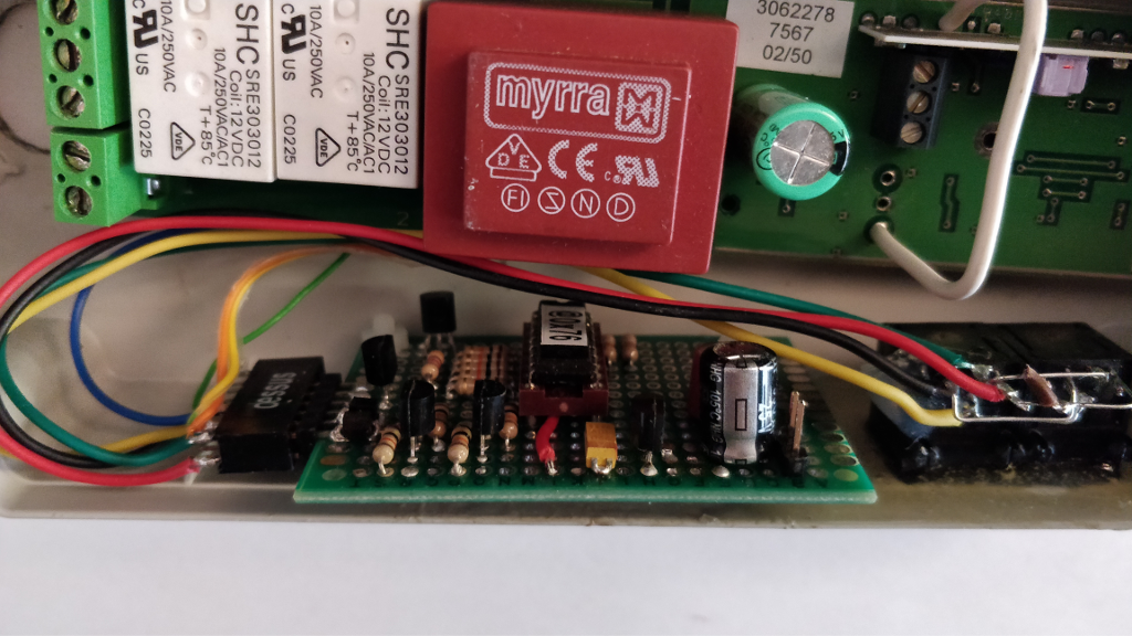 Site de Philippe LE GUEN - Système de commande radio (modification)